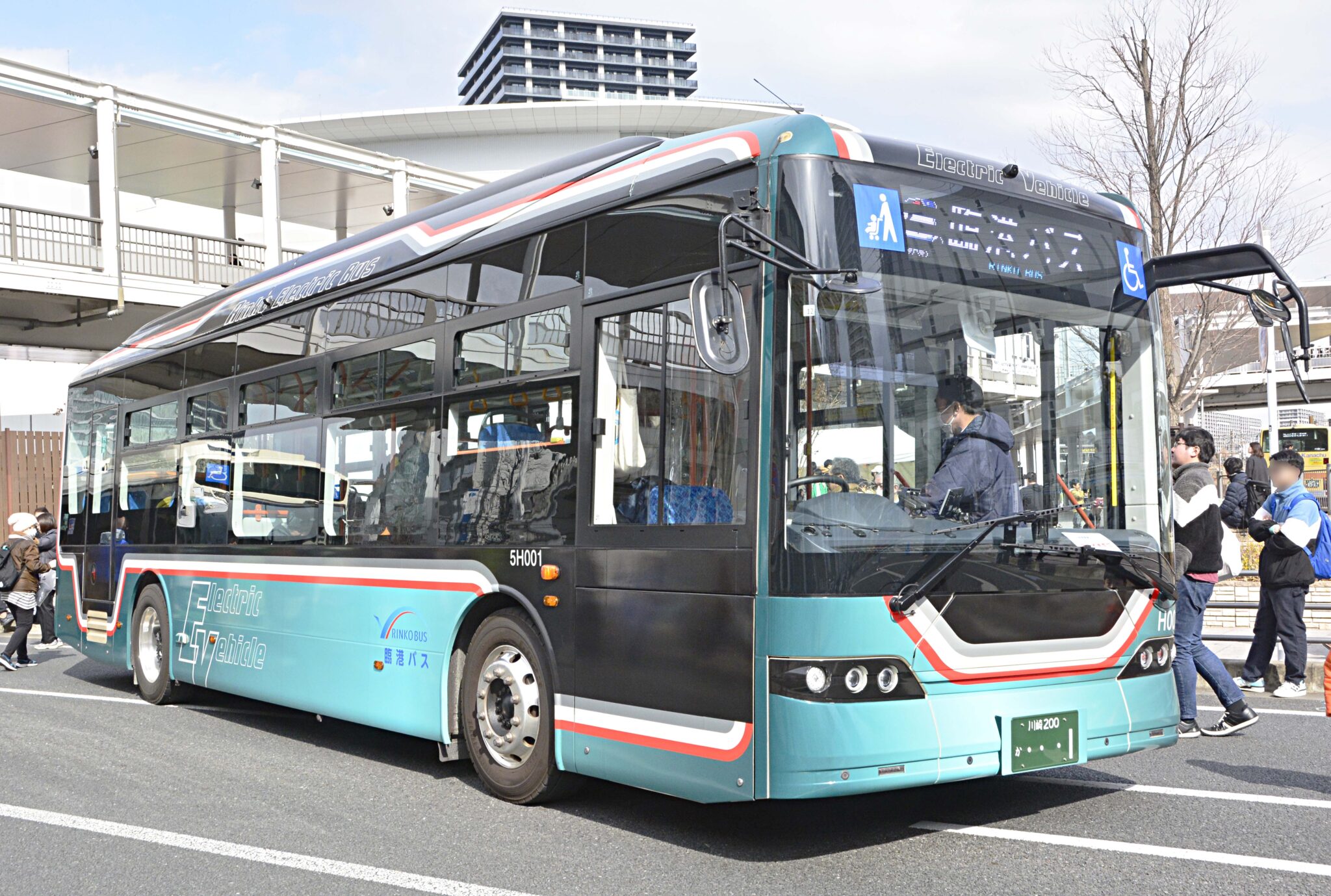 神奈川県バス協会主催 バス利用感謝デー2024参加EV車両を紹介 | バスファン（BUSFAN）