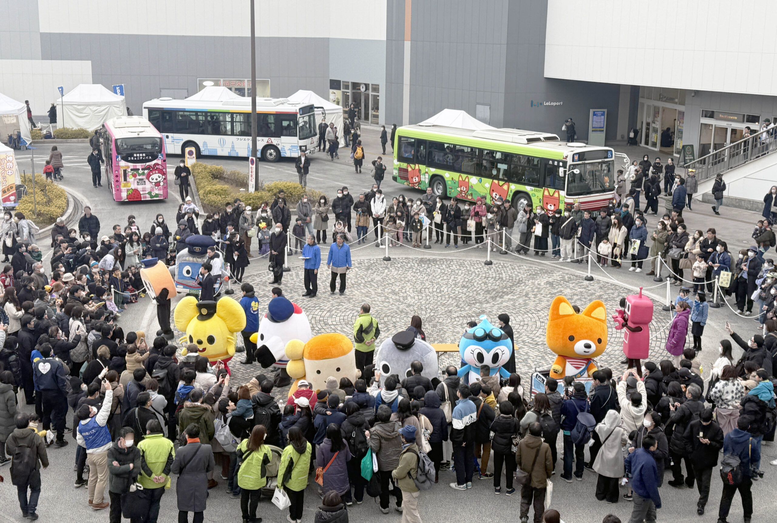 神奈川県バス協会主催 バス利用感謝デー2024参加EV車両を紹介 | バスファン（BUSFAN）